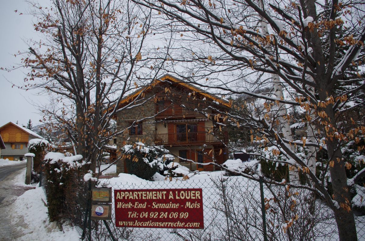 2433 Les Vieilles Carines *** - Chez les Gens du Pays